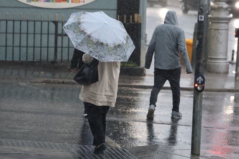 Ireland weather: Met Éireann pinpoints which counties will get rain ...