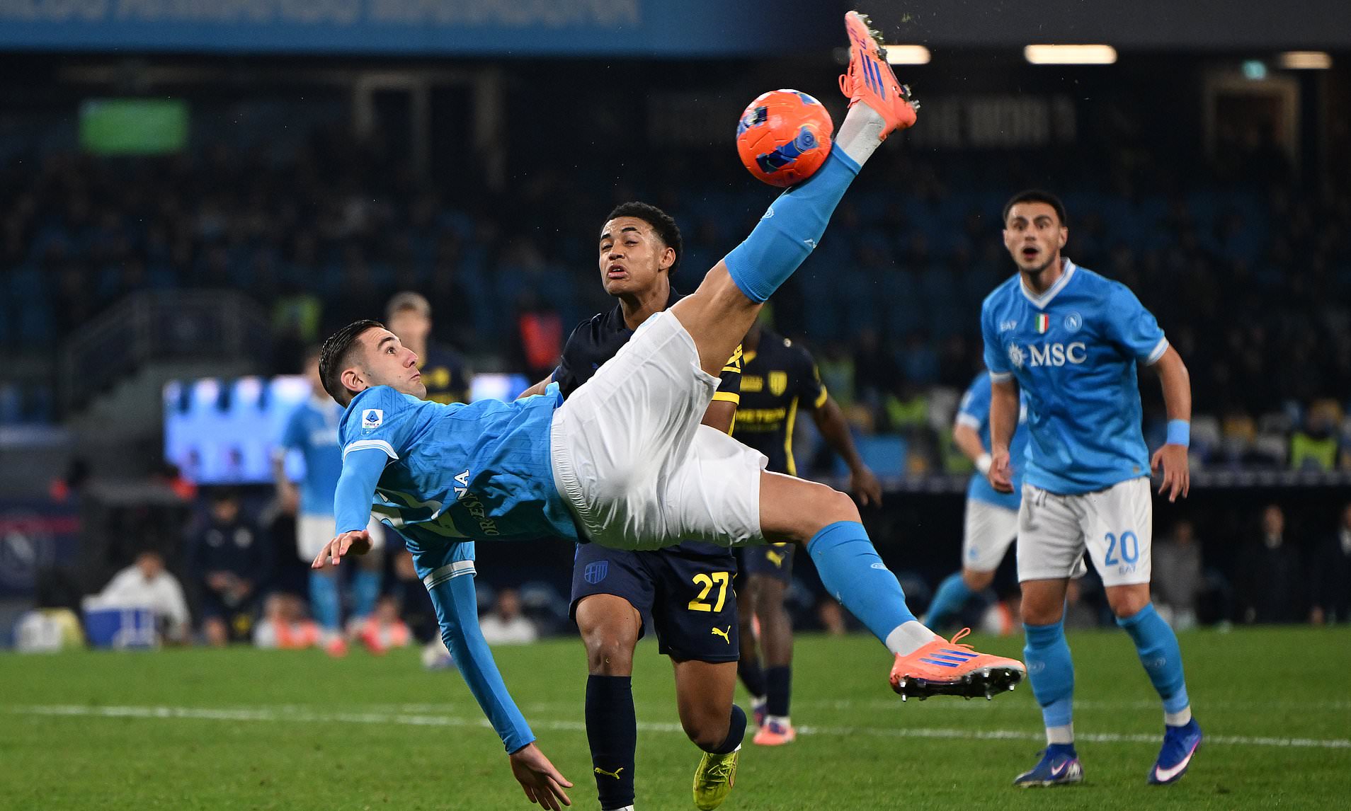 Palace hold out for £35m for Mateta... and West Ham are now keeping ...