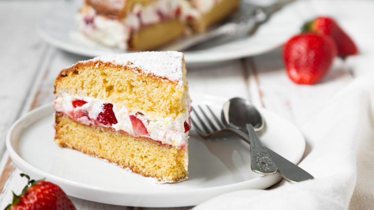 Victoria sponge cakes turn out better when you skip one common kitchen ...
