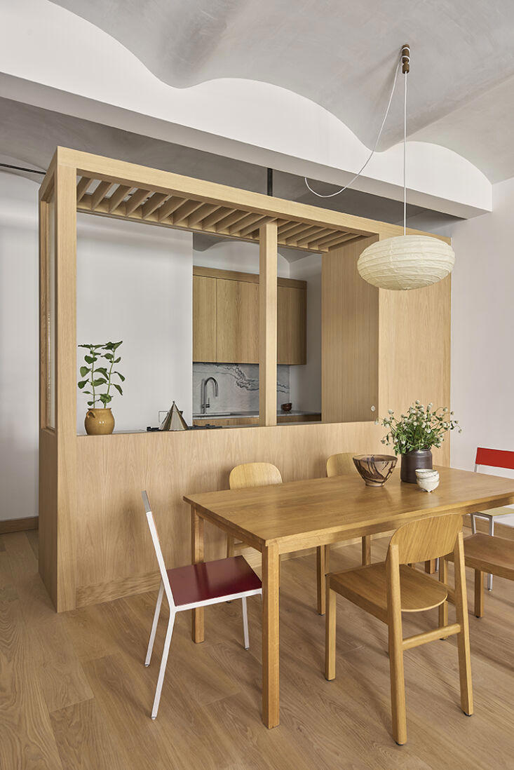 Big ambitions: A clever makeover for a 680-square-foot West Village ...