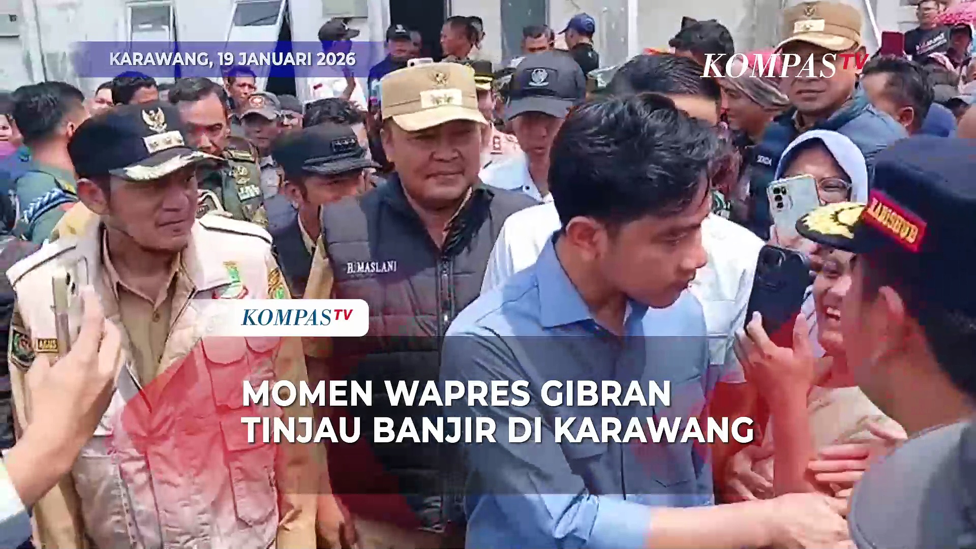 Momen Wapres Gibran Rakabuming tinjau banjir di Karawang