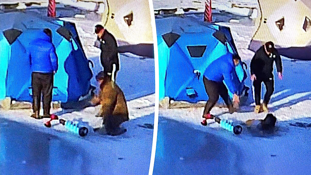 Chute dans un trou fraîchement creusé pour la pêche sur glace