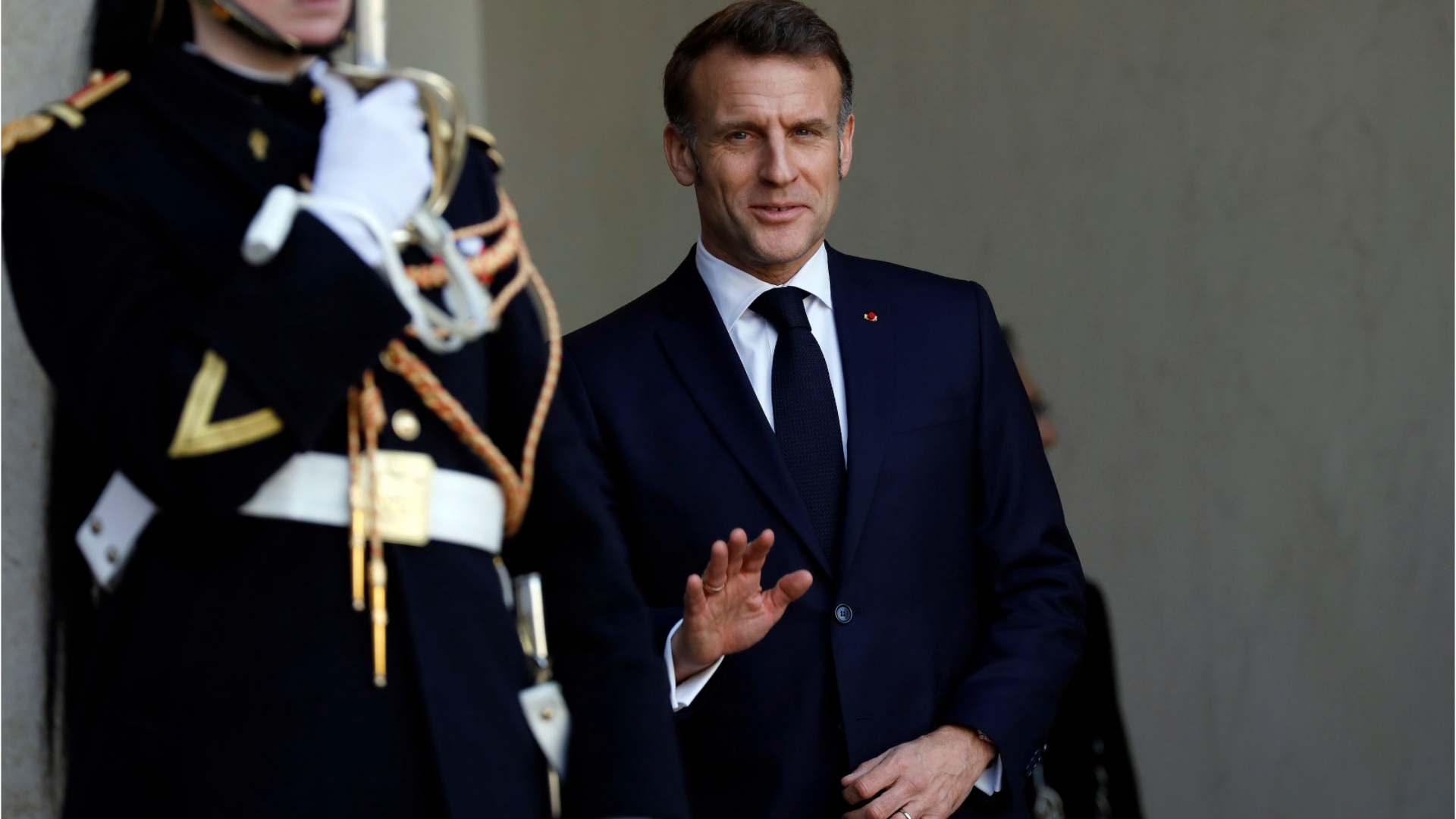 Macron calls on EU to deploy trade 'bazooka' against Trump tariff threats