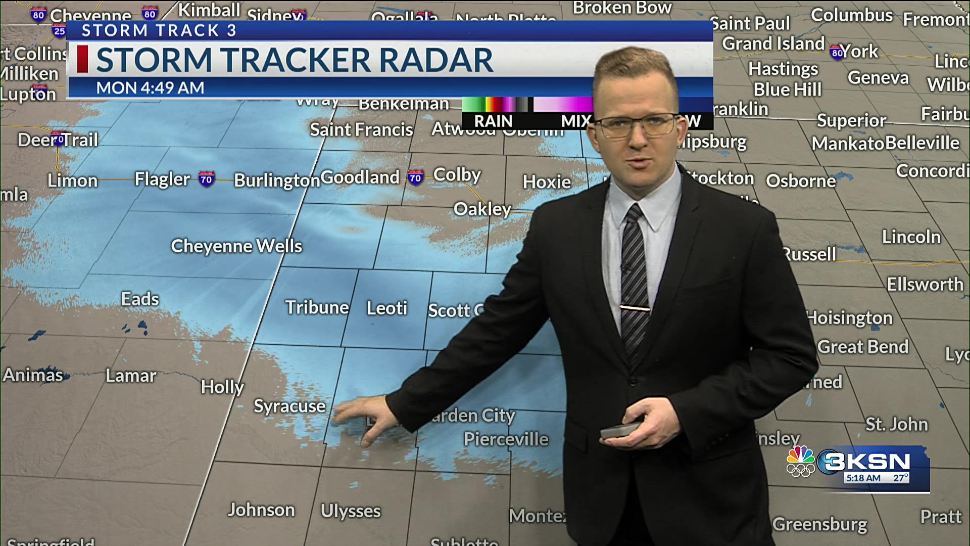 Storm Track 3 forecast: Snow stays west this morning, turning milder ...