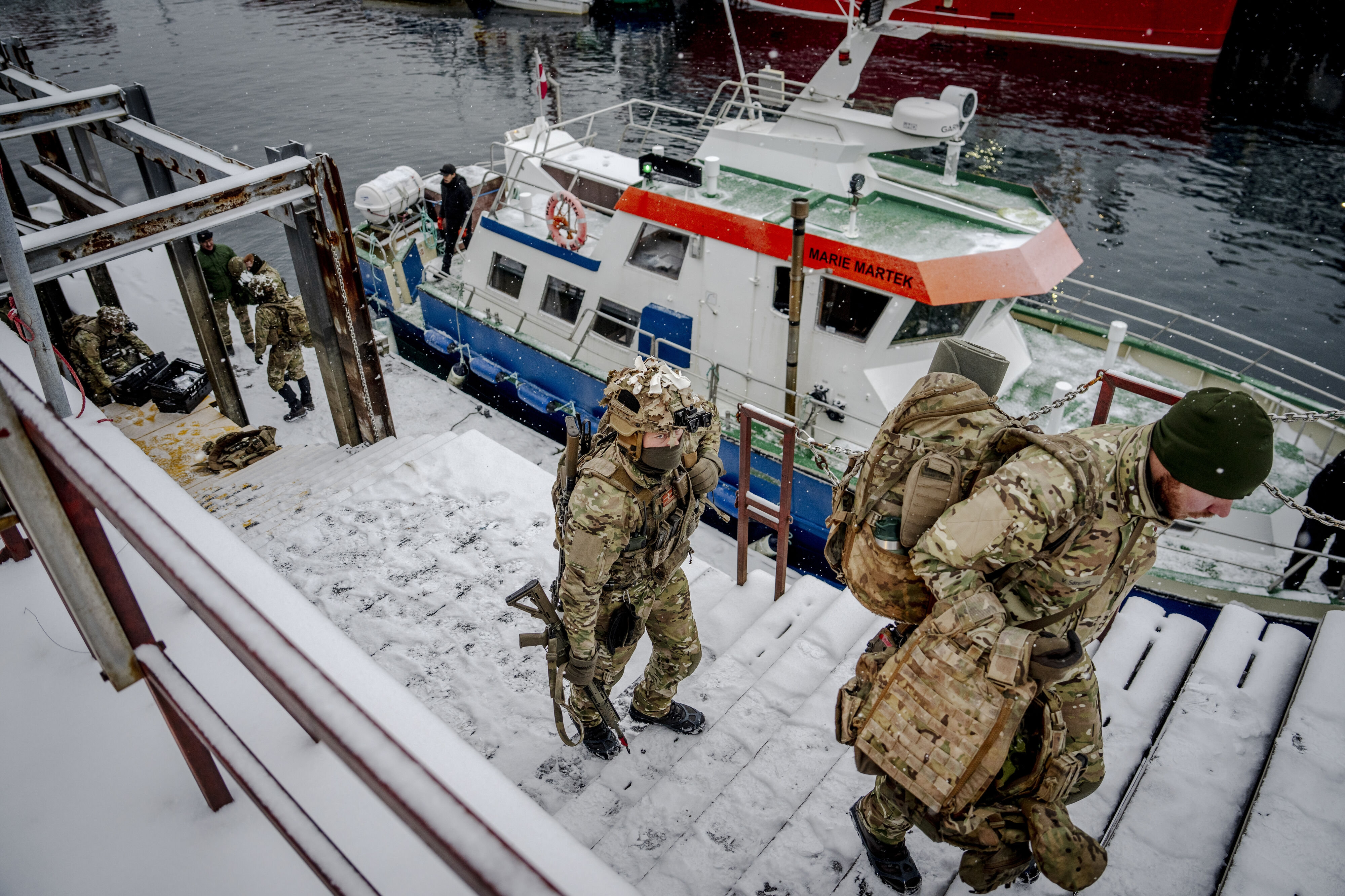 Soldater og hærchef flyver til Grønland efter Trump-trusler