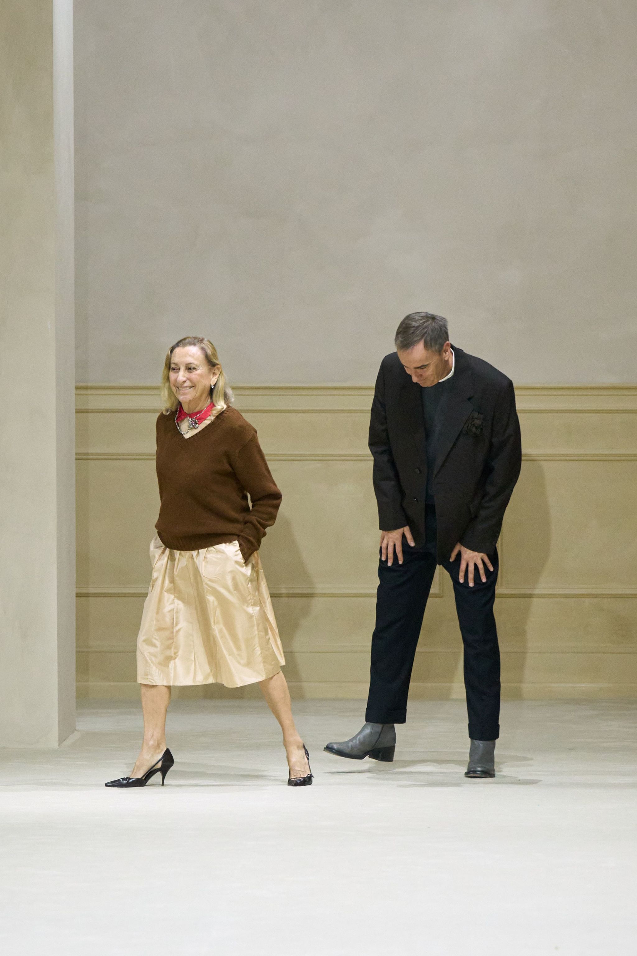 Si Miuccia Prada mezcla en su propio look estos cuatro colores, no ...