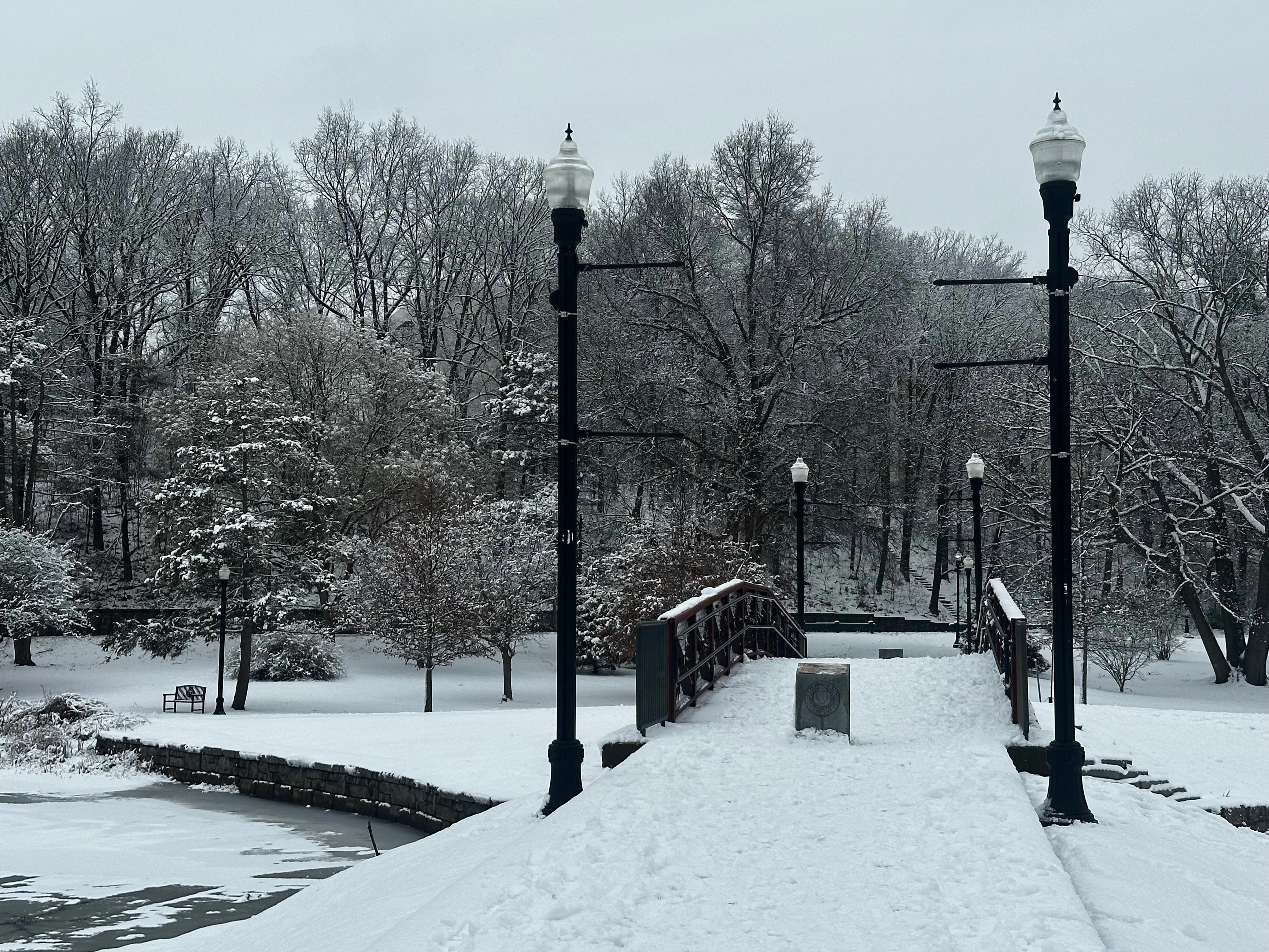 Weather: Lingering snow on Monday for Worcester area