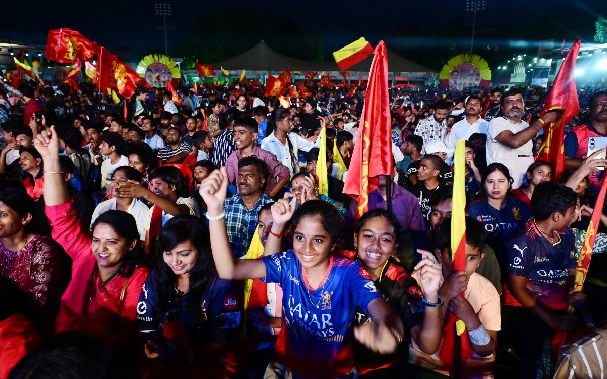 IPL has helped overseas players to get used to intimidating crowds in ...