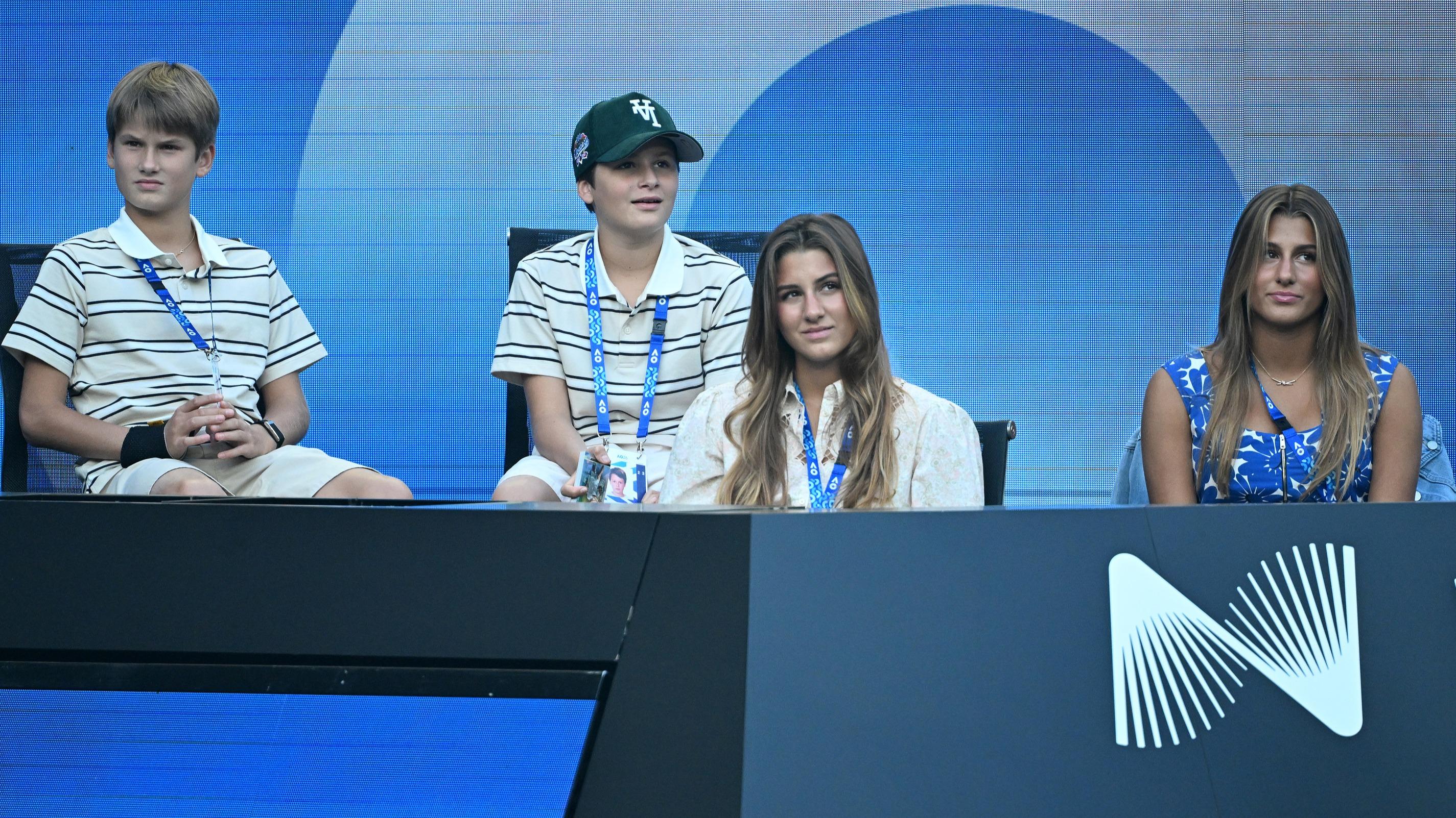 La rare apparition des quatre enfants de Roger Federer dans les ...