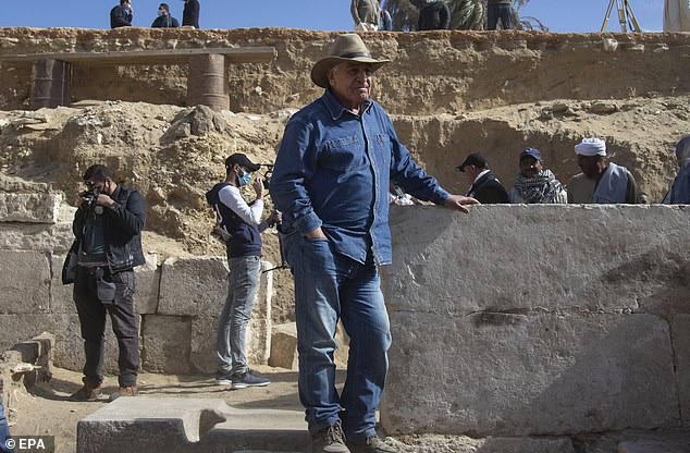 Archaeologist claims he's close to finding the lost tomb of Tutankhamun ...