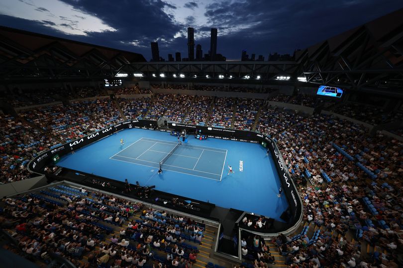 Tennis fans charged £25 for burger and chips as Australian Open fans ...