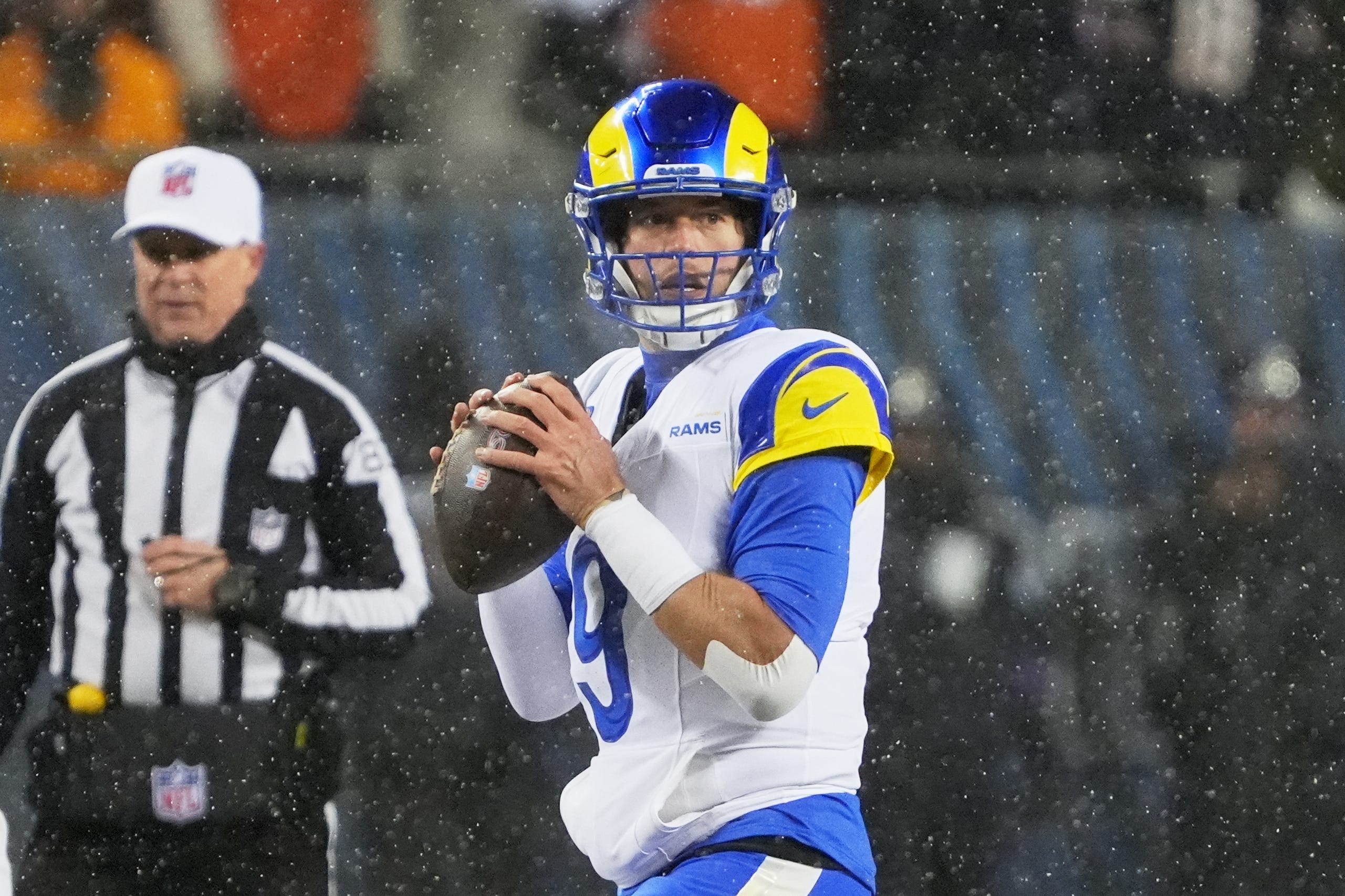 Unusual hacks kept the Rams warm in frigid Chicago against Bears