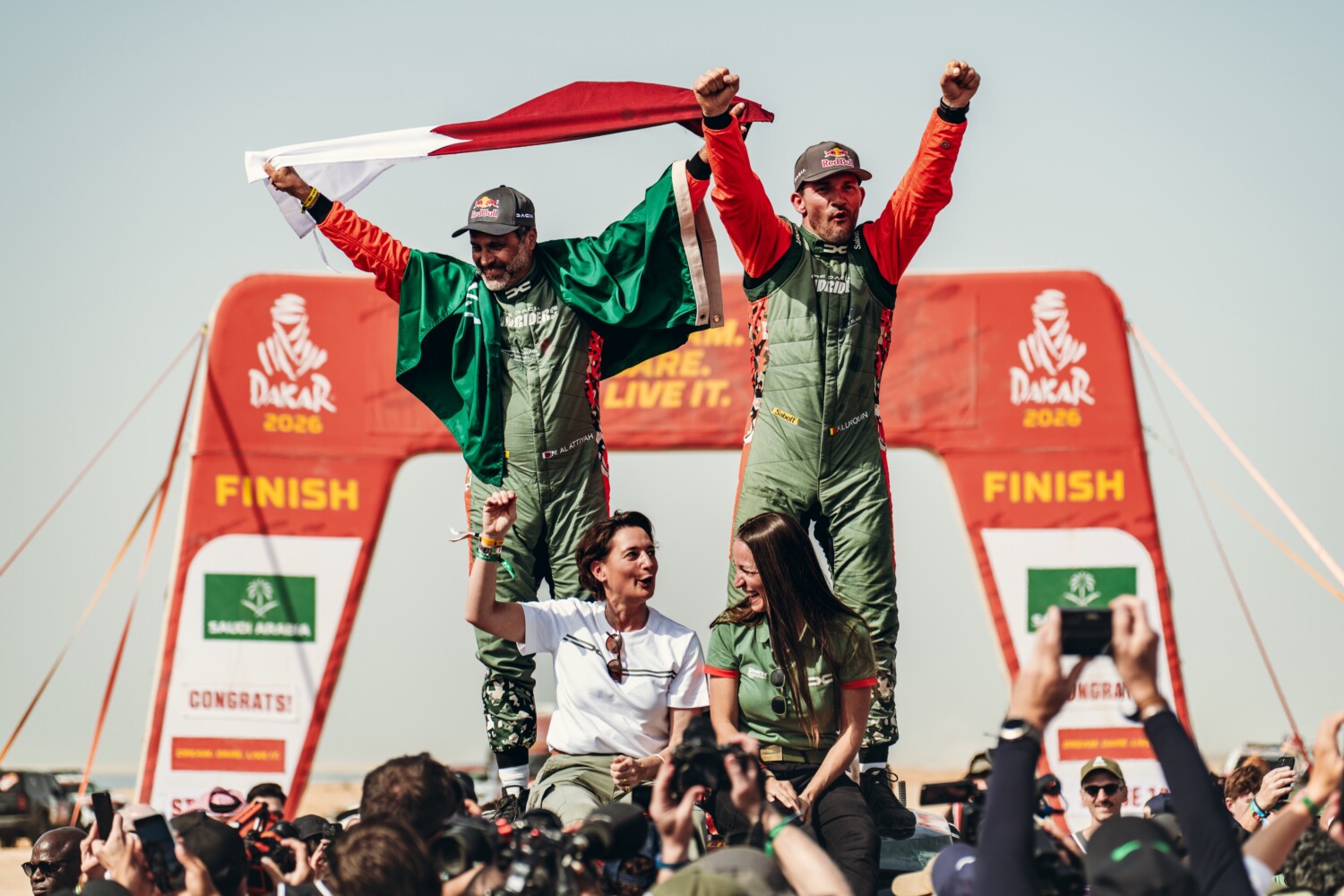 Victoire historique au Dakar 2026 : les Dacia Sandriders dominent dès ...