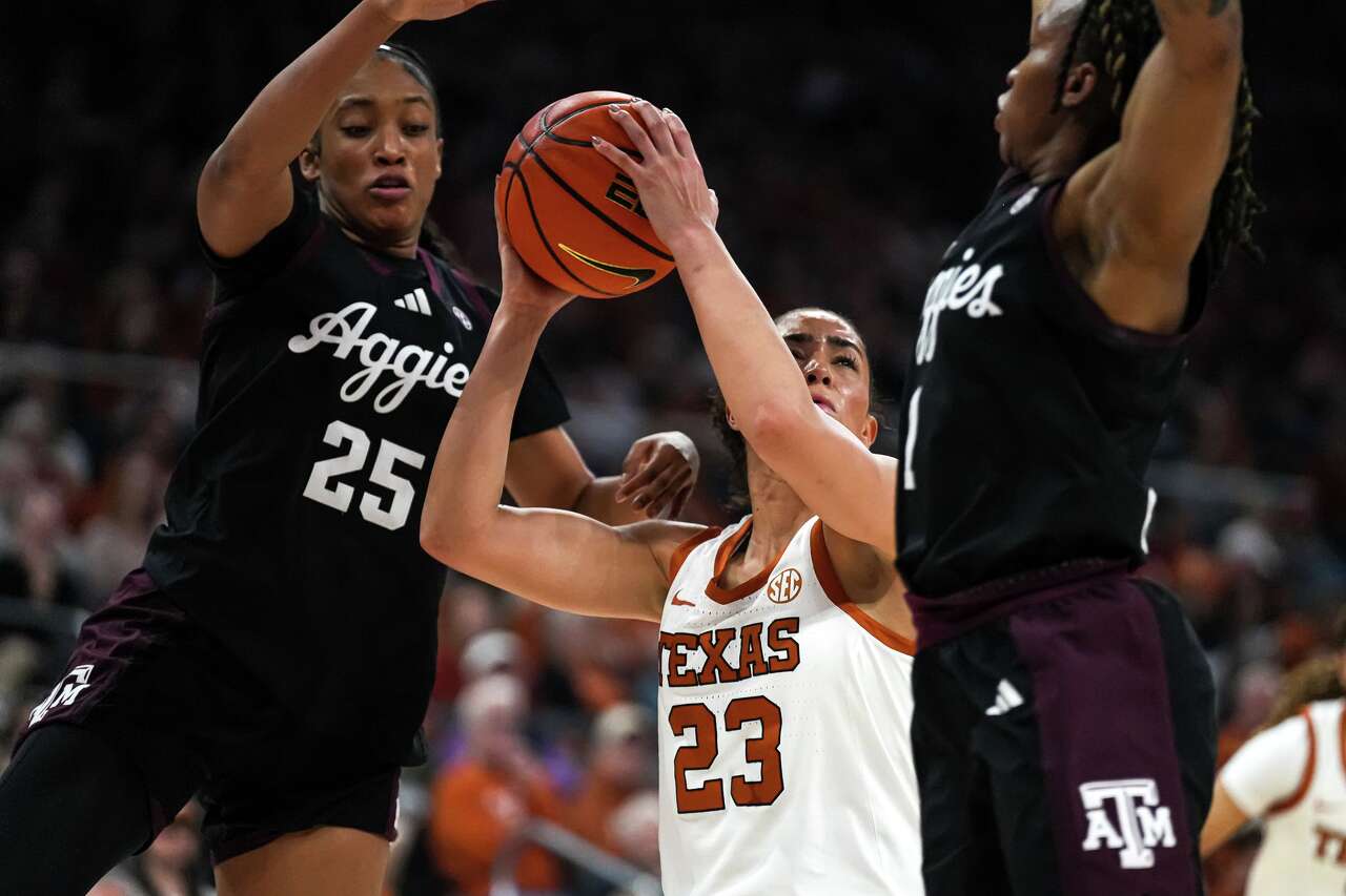 Texas women's basketball: Freshman G Aaliyah Crump returns for 80-35 ...