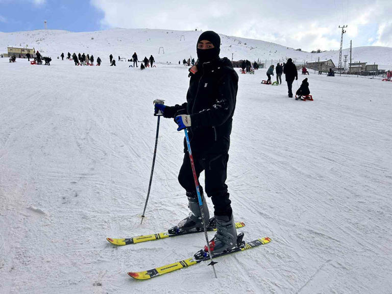 Sömestir tatilinde ailelerin adresi Elmadağ Kayak Merkezi oldu