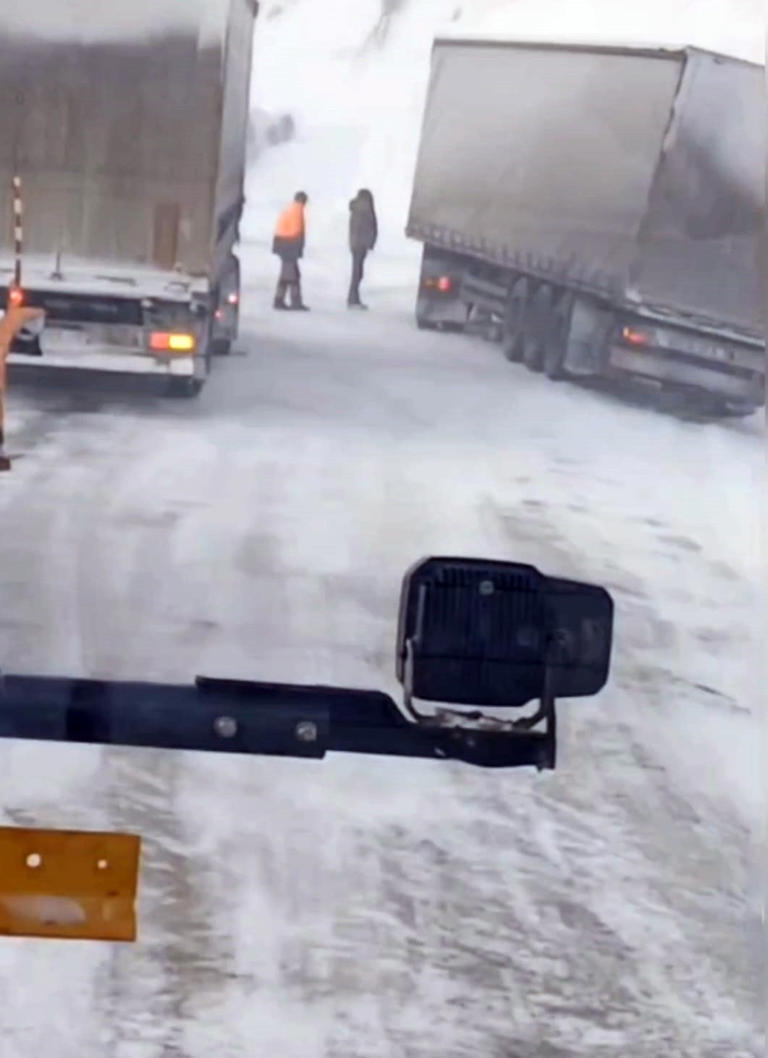 Kutuplar değil, Sahara Geçidi'