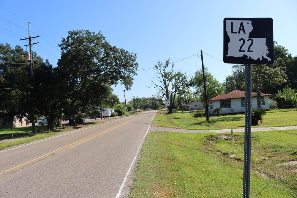 10 Louisiana drives through bayou country with cypress swamps
