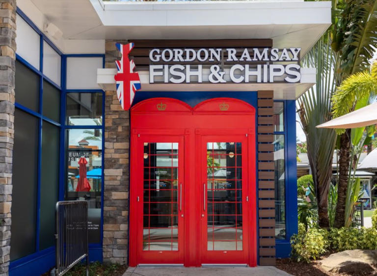 5 seafood chain restaurants serving old-school fried fish feasts