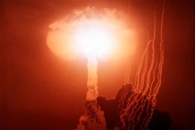 How to stay alive if WW3 breaks out - five tips experts say Americans ...