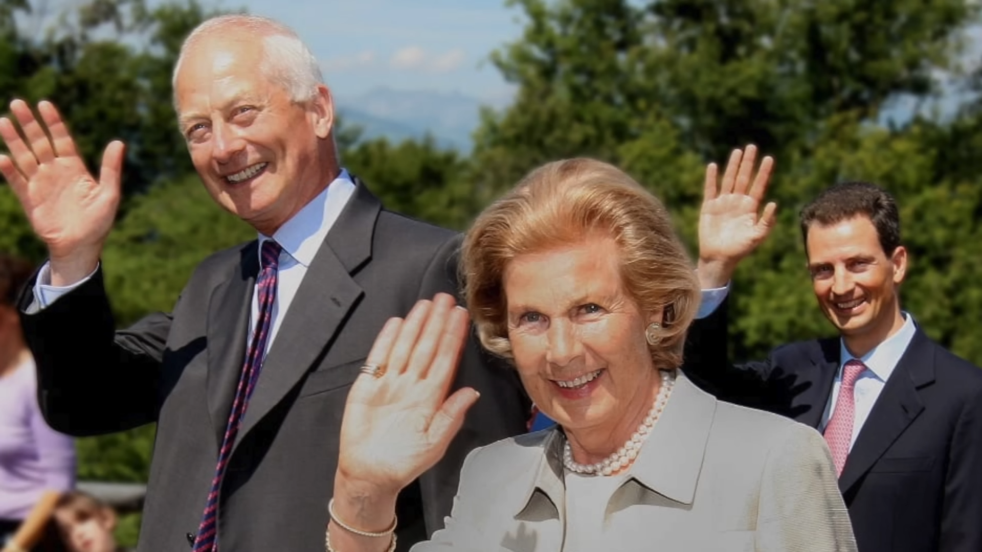This country has a billionaire royal family… almost no one visits