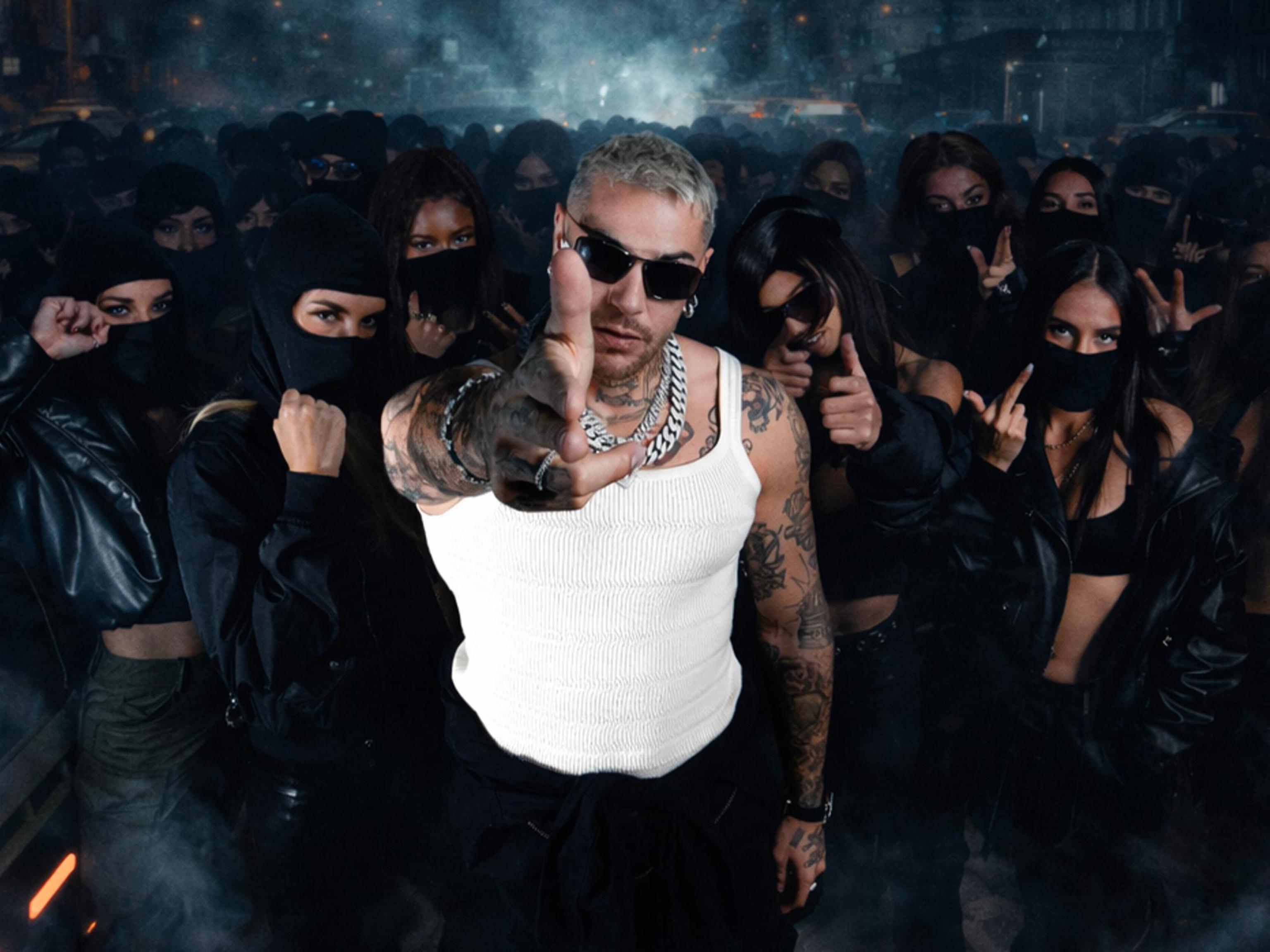Emis Killa torna live e annuncia Club Tour 2026