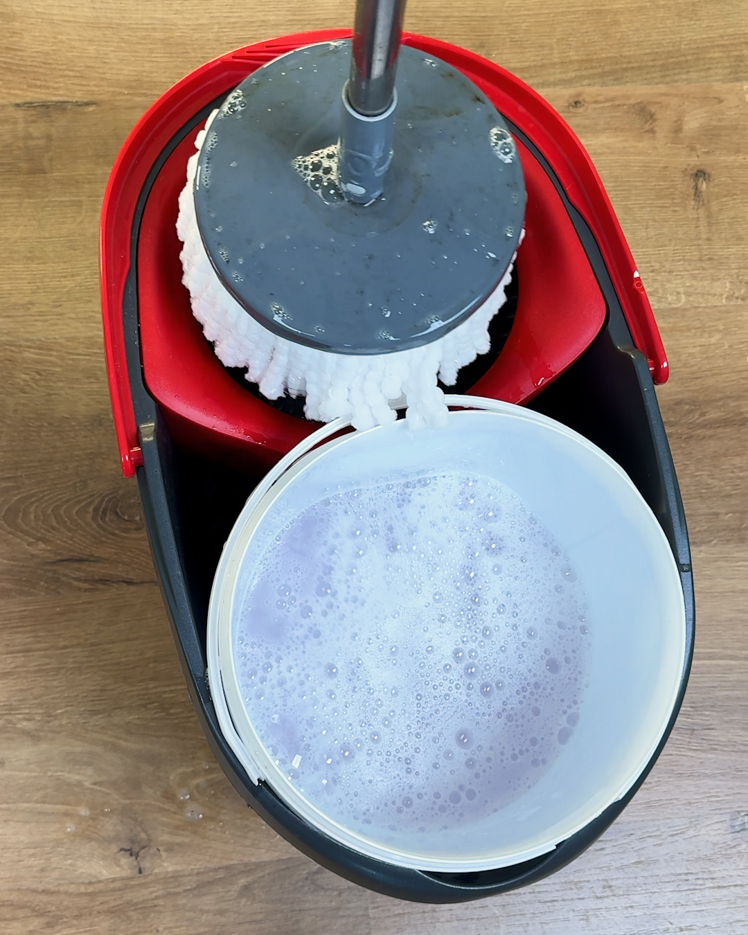 Say goodbye to gross mop buckets 🧹🫧