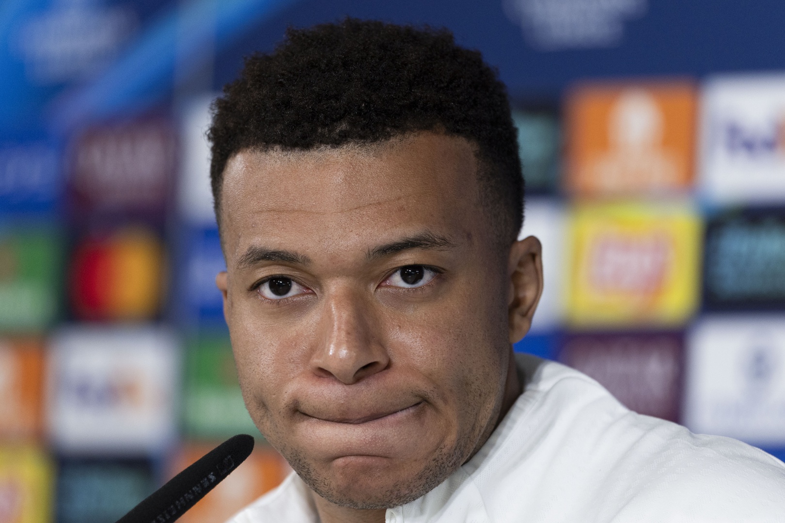 Mbappé protege a Vinícius y pide al madridismo que no piten a un ...