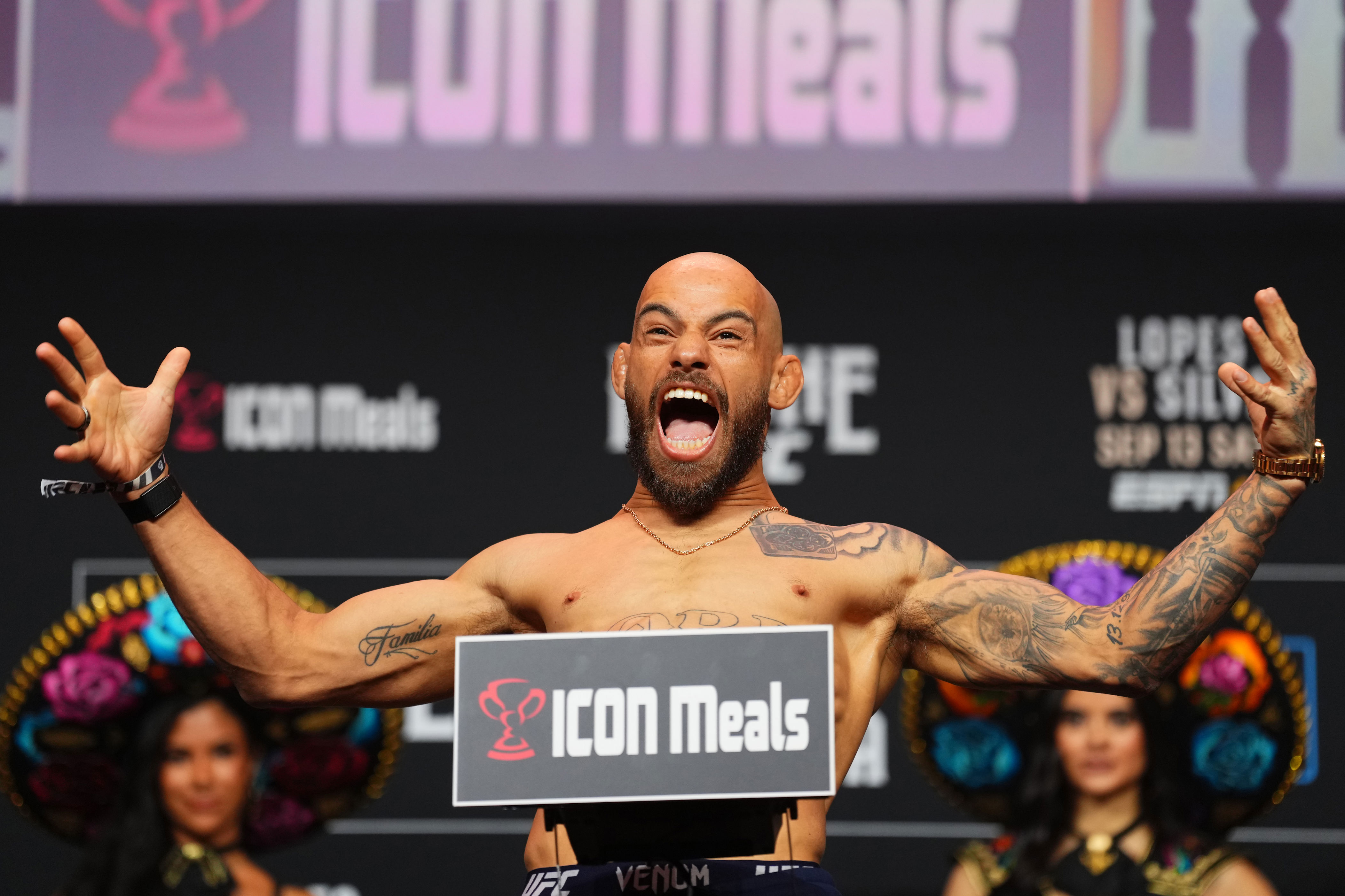 Jean Silva vs. Arnold Allen: Odds, full fight preview and prediction ...