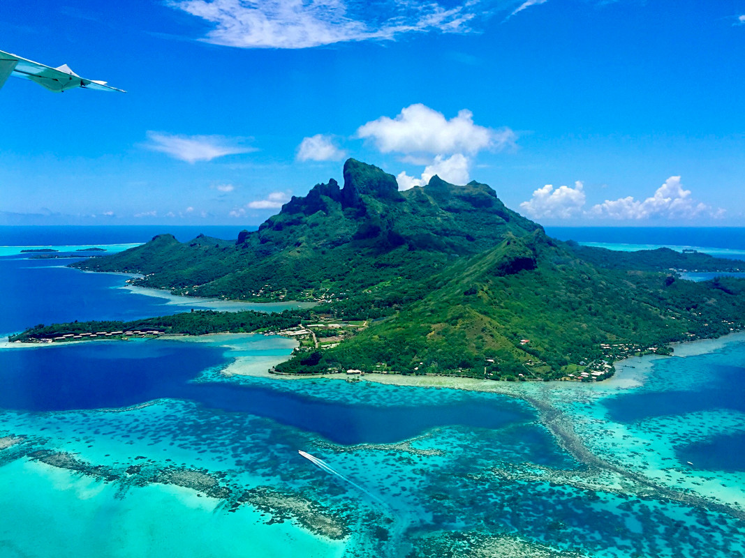 When is the best time to travel to Bora Bora