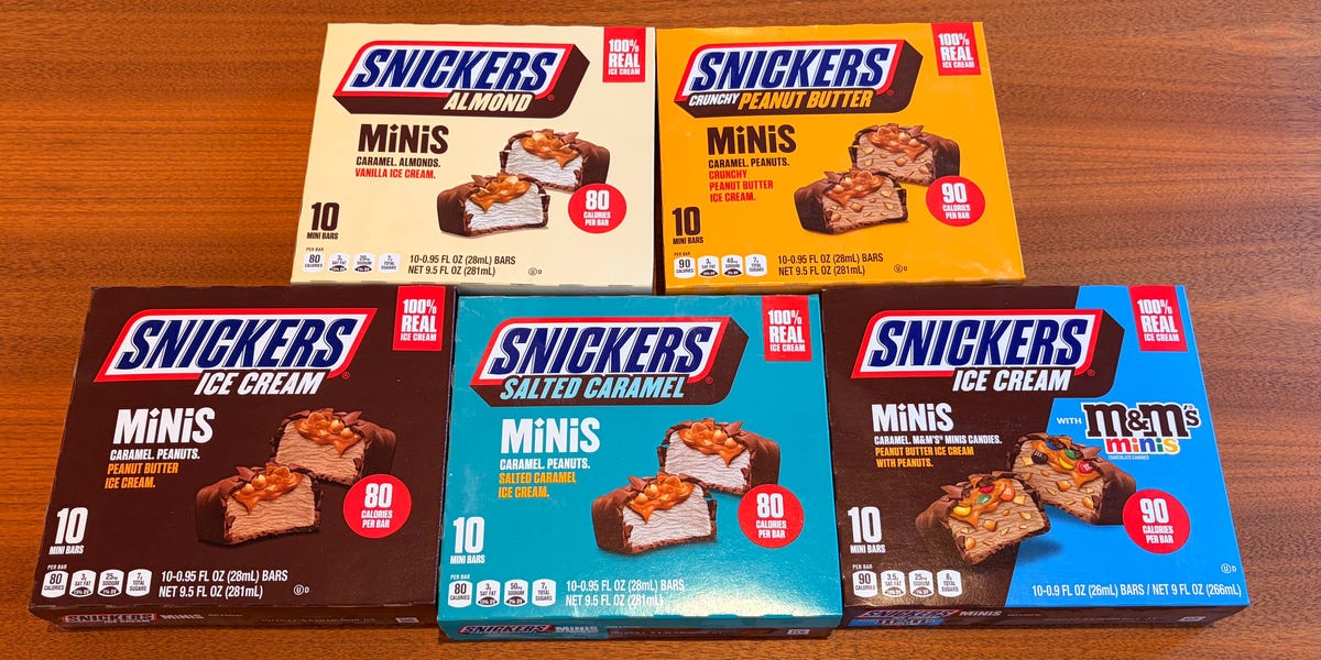 I tried the new Snickers mini ice cream bars—this one's worth the ...
