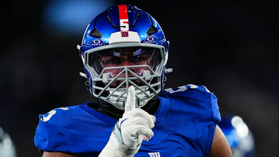 New prediction has Giants trading top pass rusher in surprise offseason ...