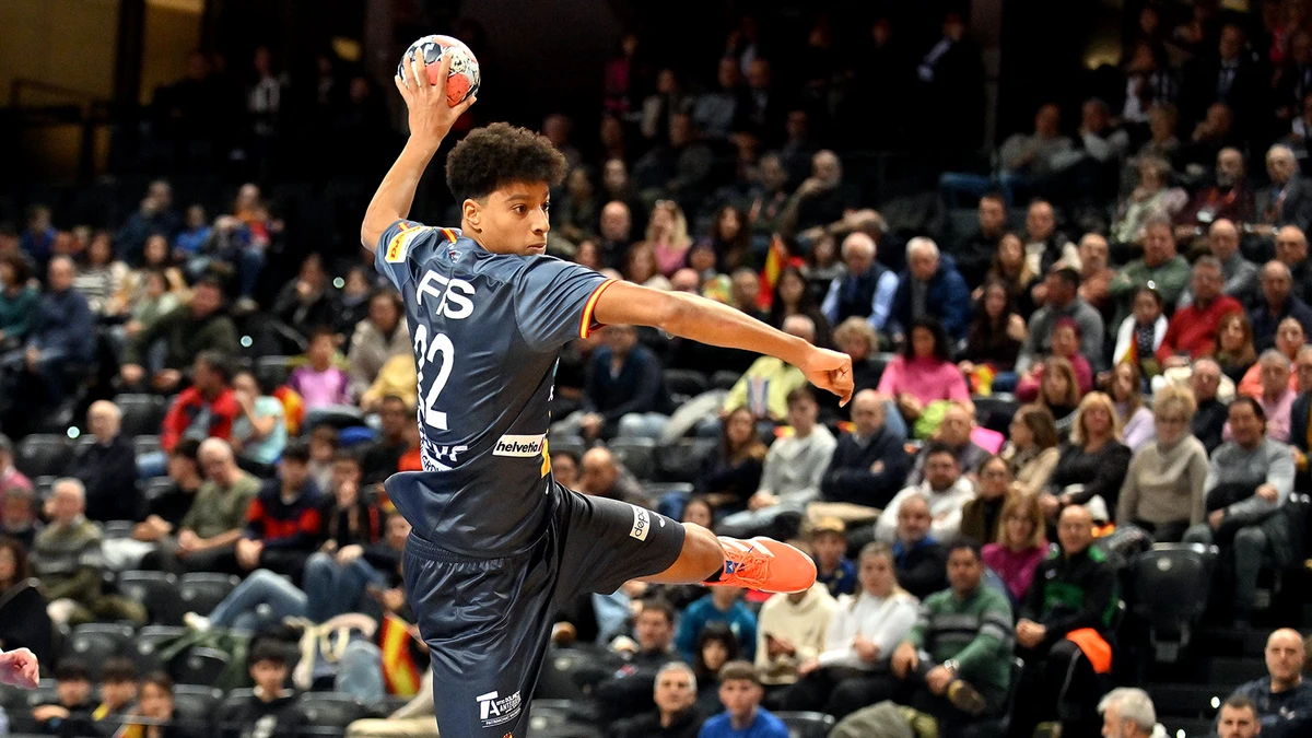 Marcos Fis, hijo del mítico Julio Fis y en el Europeo con los Hispanos ...