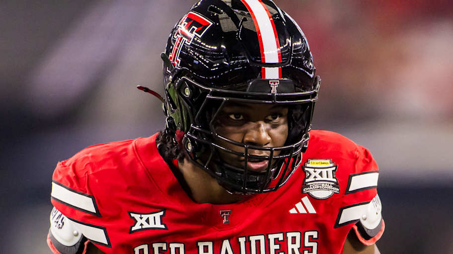 7-round Dallas Cowboys mock draft fixes pass-rush and secondary