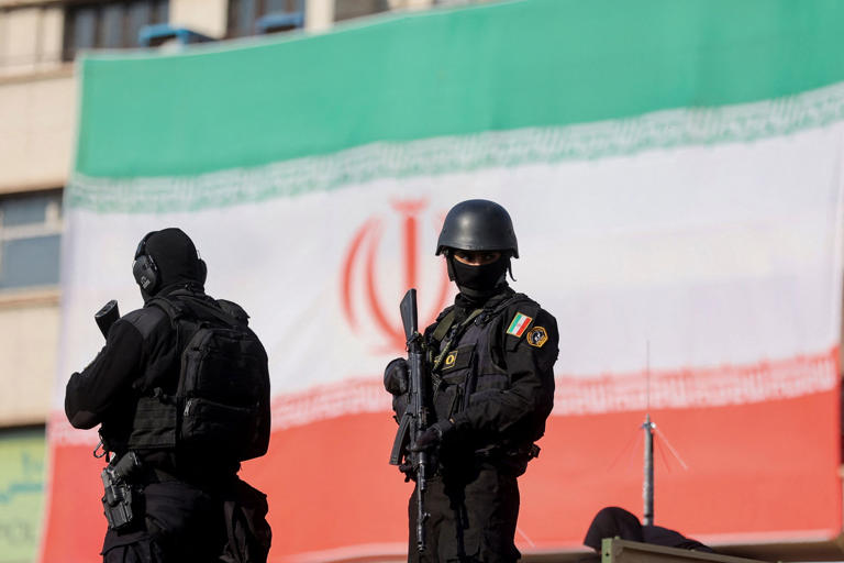 Iran's regime continues irregular death sentencing as it hunts for ...