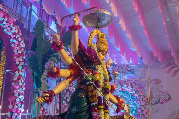 Why Hindu gods have multiple arms (you’re seeing them wrong)