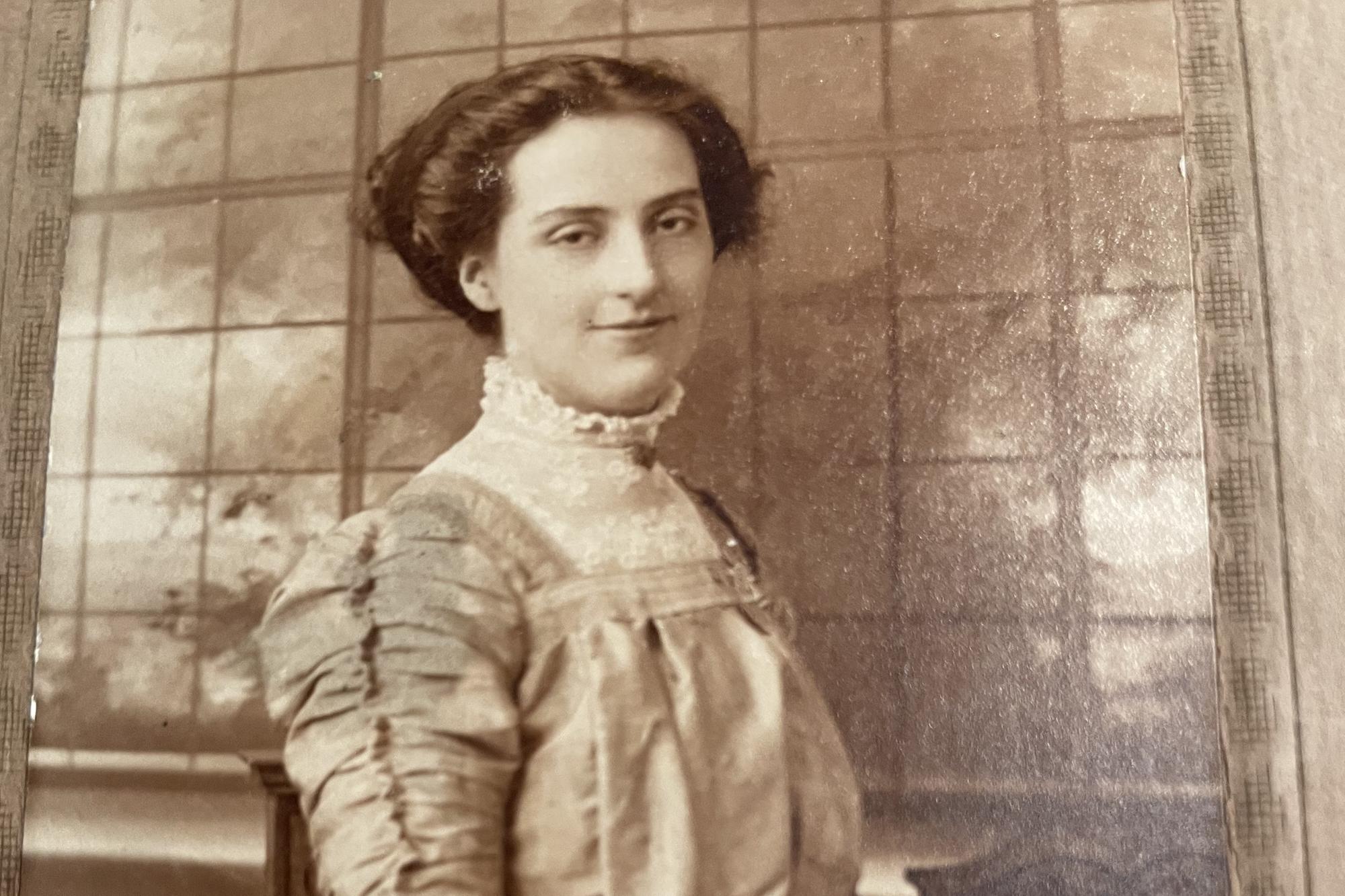 New plaque unveiled to honour Lancaster suffragette