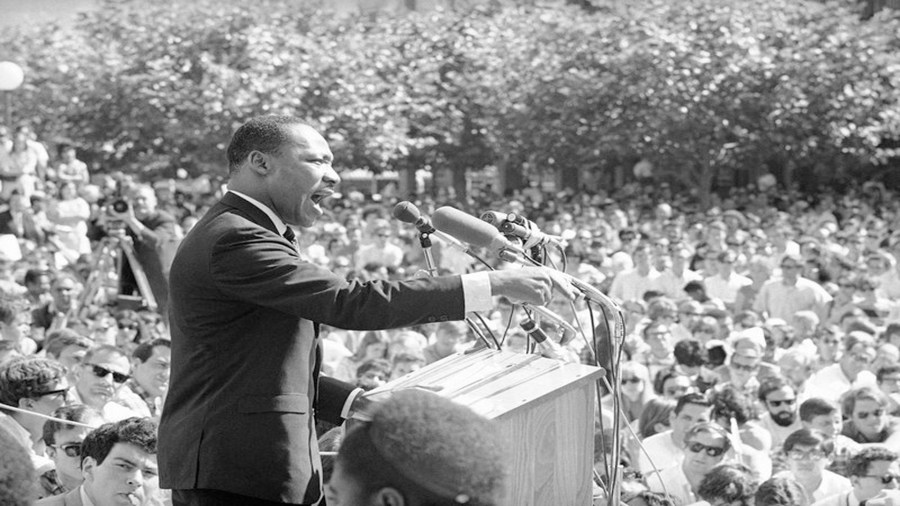 Nation commemorates Dr. Martin Luther King Jr. on 40th holiday anniversary