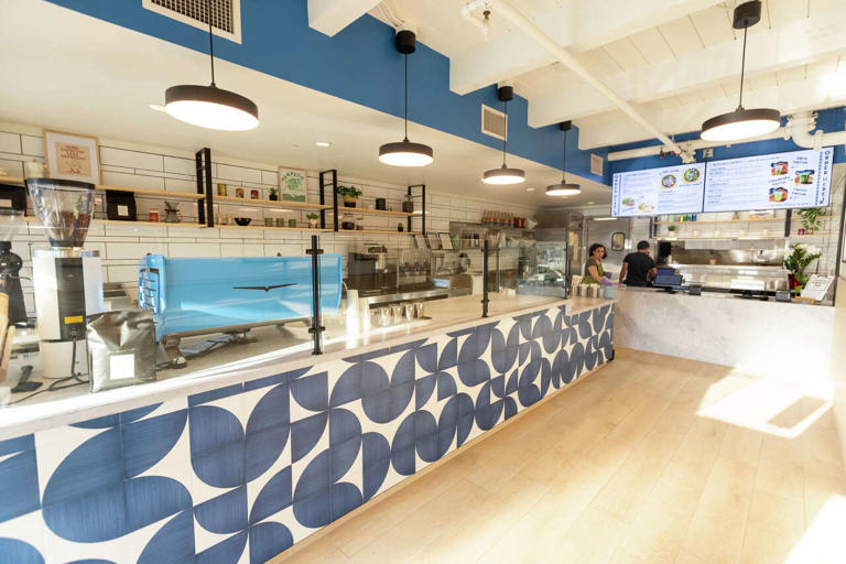 Just-opened Palo Alto breakfast sandwich spot has a genius new business ...