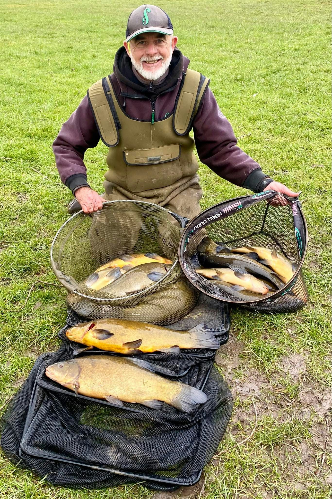 Sub-zero session produces spectacular tench haul from river