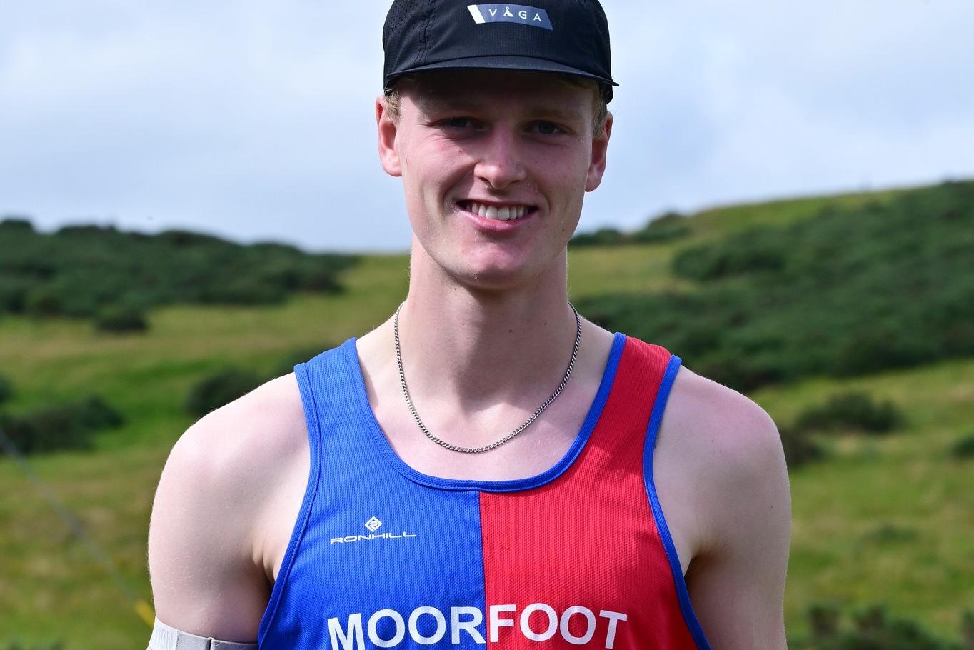 Moorfoot Runners U20 Thomas Hilton, a record-breaker at 6km Peebles ...