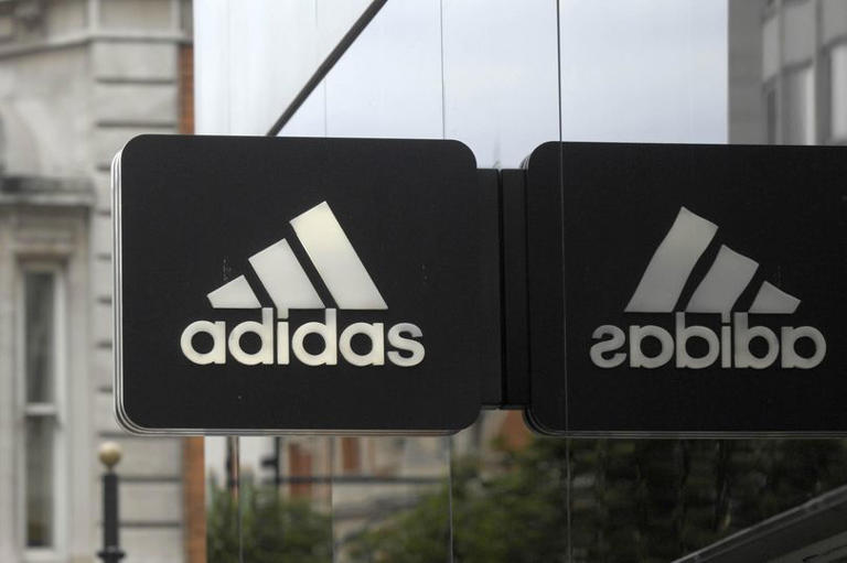 People are just realising Adidas stripes logo has hidden meaning
