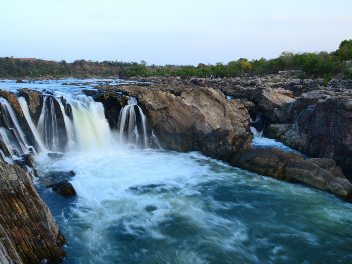 This Indian river flows in opposite direction. Here’s the science behind it