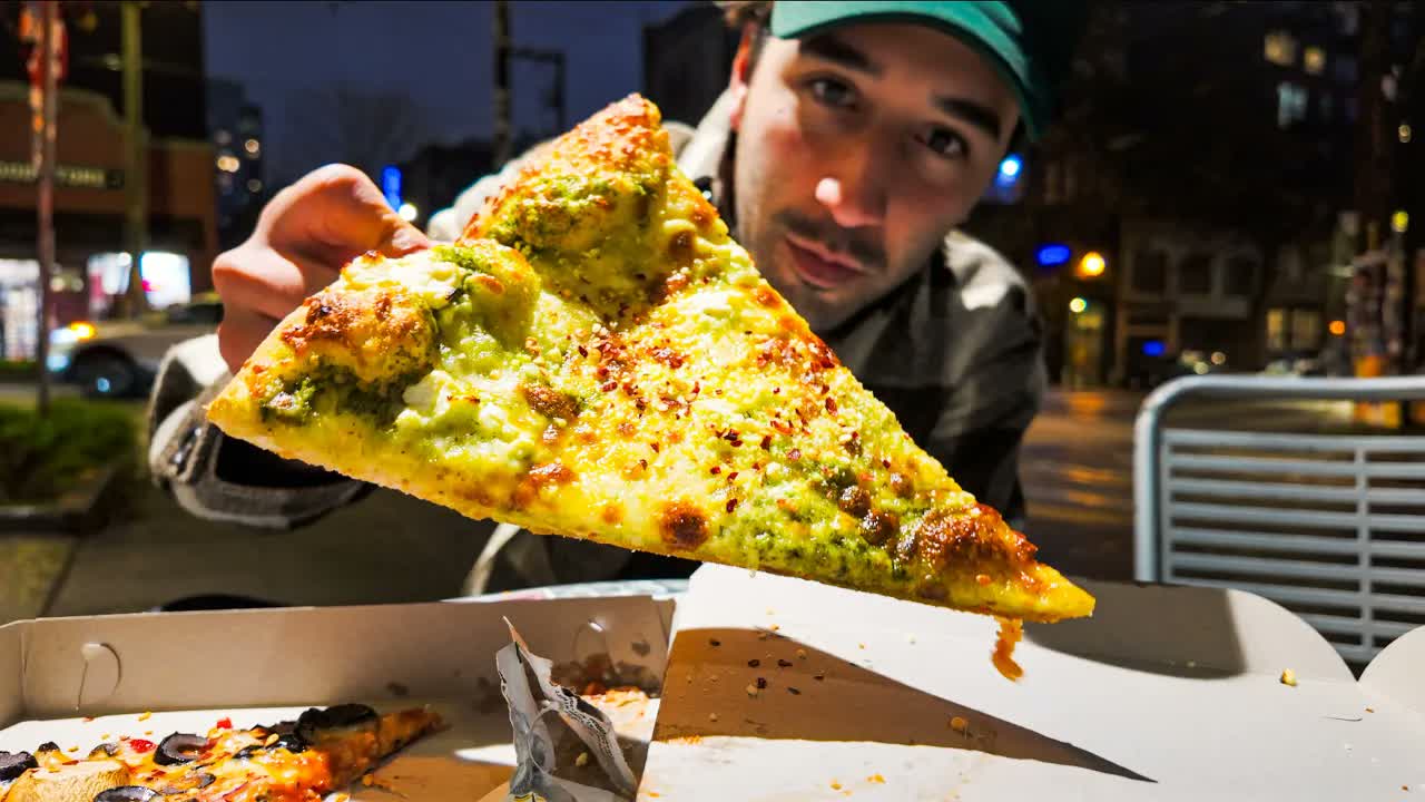 Trying Hot Mama’s Pizza during Seattle Sunday Slice