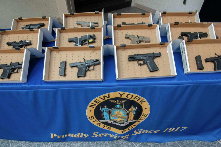 Efforts mount to block 3D printers from making guns used in crimes