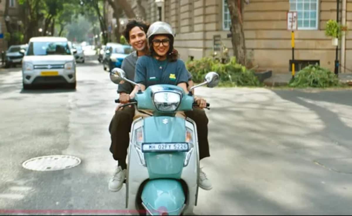 Do Deewane Seher Mein teaser: Mrunal Thakur-Siddhant Chaturvedi tease a ...