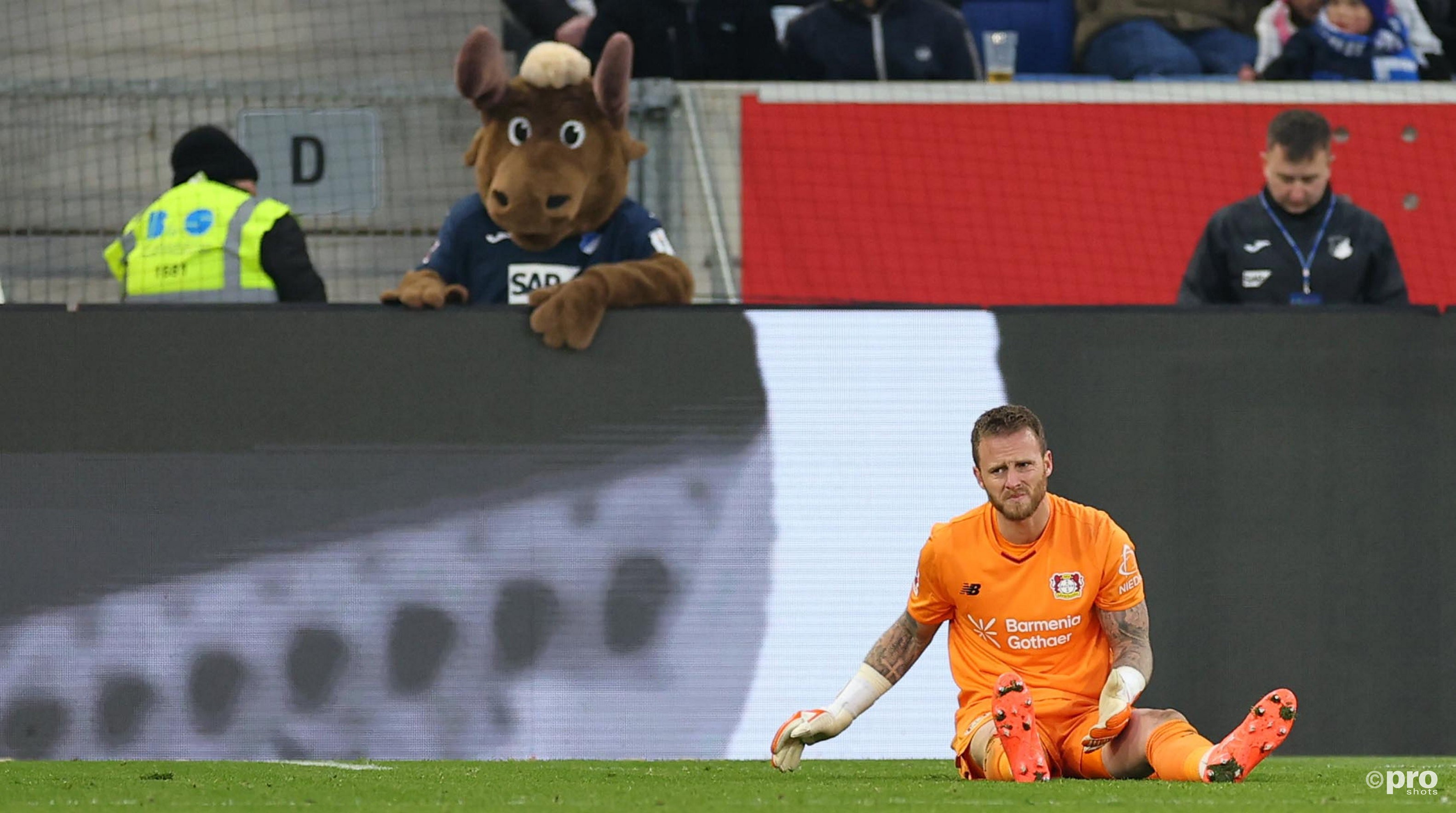 Flekken maanden aan de kant met knieblessure, vraagteken voor Oranje