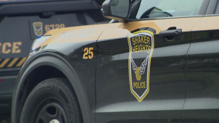 Shaker Heights police on scene of barricaded subject in apartment building