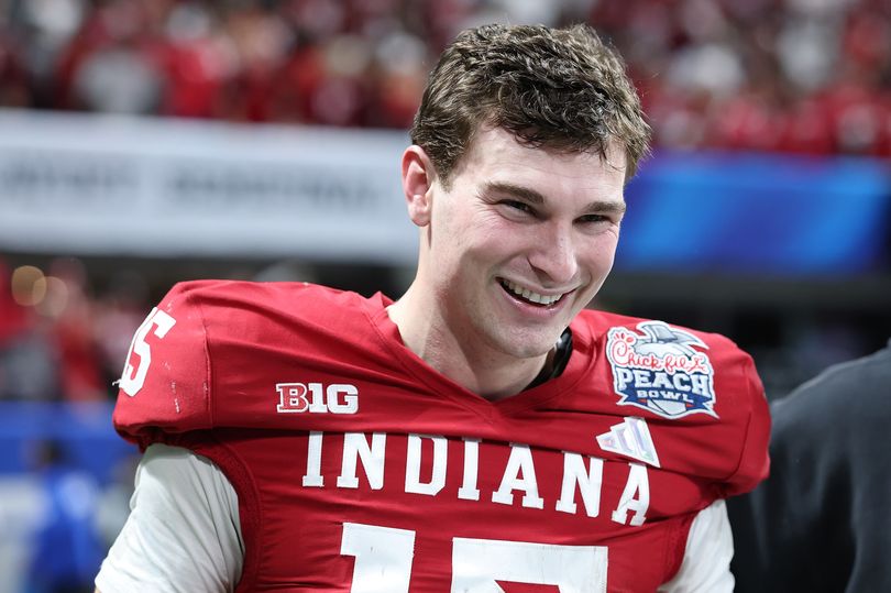 Fernando Mendoza can join exclusive college football list that includes ...