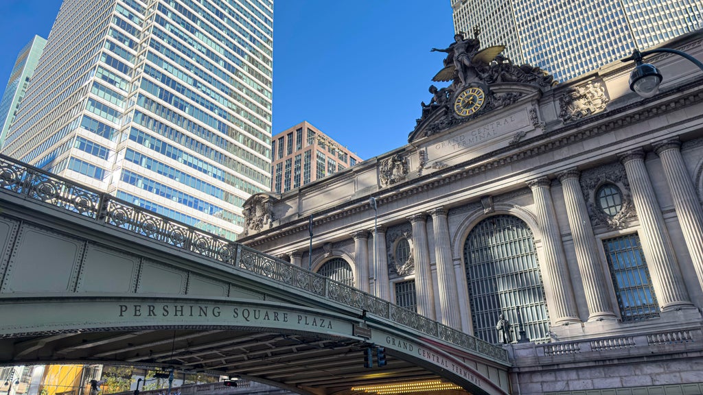 These New York landmarks will be illuminated for Martin Luther King Jr. Day