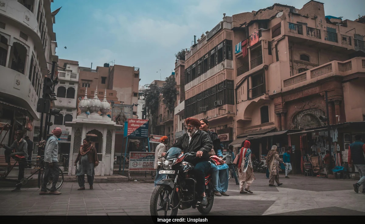 Startup founder compares quality of life in India versus abroad, sparks ...